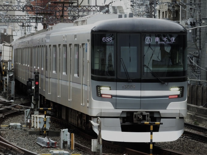 東京メトロ13000系電車 13009 中目黒駅 (東京メトロ) 鉄道フォト・写真 by 近鉄好きさん | レイルラボ(RailLab)