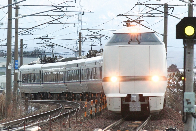 JR西日本 683系電車 しらさぎ 加賀温泉駅 (JR) 鉄道フォト・写真 by im1527さん | レイルラボ(RailLab)