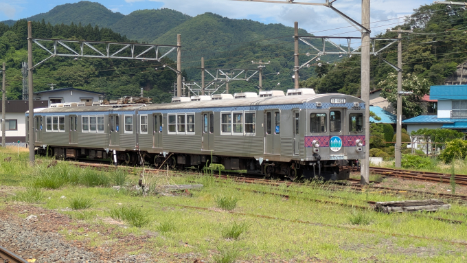 弘南鉄道7000系電車 7033 大鰐温泉駅 鉄道フォト・写真 by そらさん | レイルラボ(RailLab)