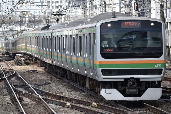JR東日本E231系電車 クハE231-8046 横浜駅 (JR) 鉄道フォト・写真 by 湘南特快さん | レイルラボ(RailLab)