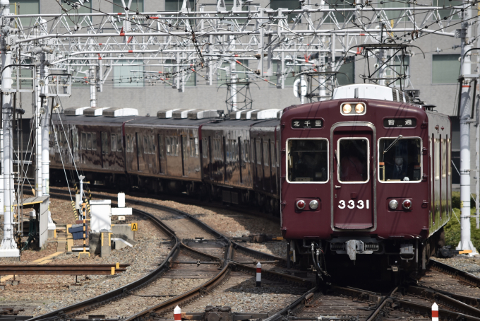 阪急電鉄 阪急3300系電車 3331 大阪梅田駅 (阪急) 鉄道フォト・写真 by 湘南特快さん | レイルラボ(RailLab)