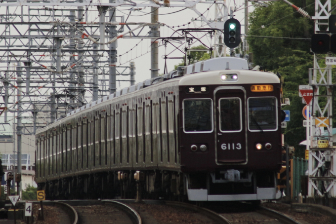 阪急電鉄 阪急6000系電車 石橋阪大前駅 鉄道フォト・写真 by 阪急沿線の民さん | レイルラボ(RailLab)