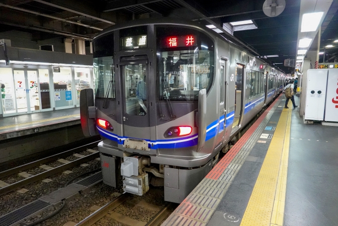 JR西日本521系電車 クモハ521-40 金沢駅 (JR) 鉄道フォト・写真(拡大) by BBsanさん | レイルラボ(RailLab)