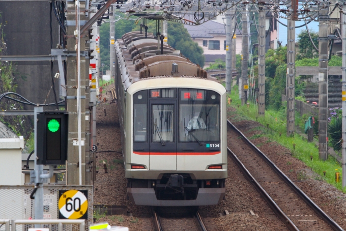 東急電鉄 東急5000系電車 5104 田奈駅 鉄道フォト・写真 by BBsanさん | レイルラボ(RailLab)