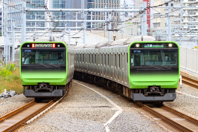 JR東日本E235系電車 クハE234-45 高輪ゲートウェイ駅 鉄道フォト・写真 by BBsanさん | レイルラボ(RailLab)
