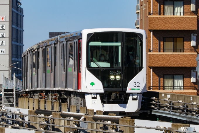 東京都交通局330形電車 332-1 熊野前駅 鉄道フォト・写真 by BBsanさん | レイルラボ(RailLab)