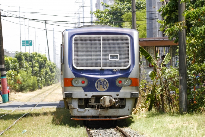 フィリピン国鉄 現代ロテムDMR DMR-02 Pasay Road Station 鉄道フォト・写真 by BBsanさん | レイルラボ(RailLab)
