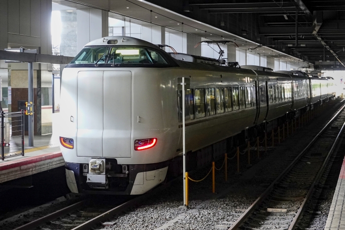 JR西日本287系電車 クモハ287-9 京都駅 (JR) 鉄道フォト・写真 by BBsanさん | レイルラボ(RailLab)
