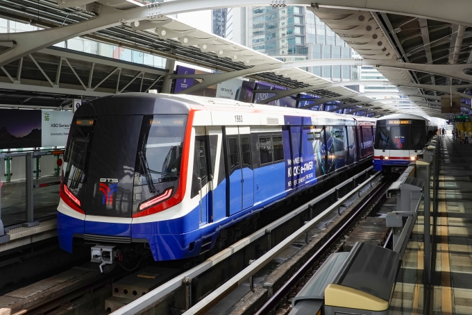 Bangkok Mass Transit System EMU-B3型 1993 Asok 鉄道フォト・写真 by BBsanさん | レイル ...