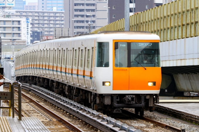 大阪メトロ 大阪市交通局70系電車 7105 九条駅 (大阪府|大阪メトロ) 鉄道フォト・写真 by BBsanさん | レイルラボ(RailLab)