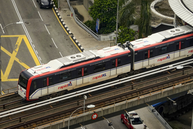 rapid KL 3181 PWTC 鉄道フォト・写真 by BBsanさん | レイルラボ(RailLab)