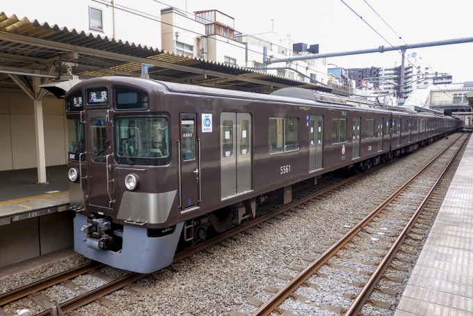 西武鉄道 西武2000系電車 2069 椎名町駅 鉄道フォト・写真 by BBsanさん | レイルラボ(RailLab)