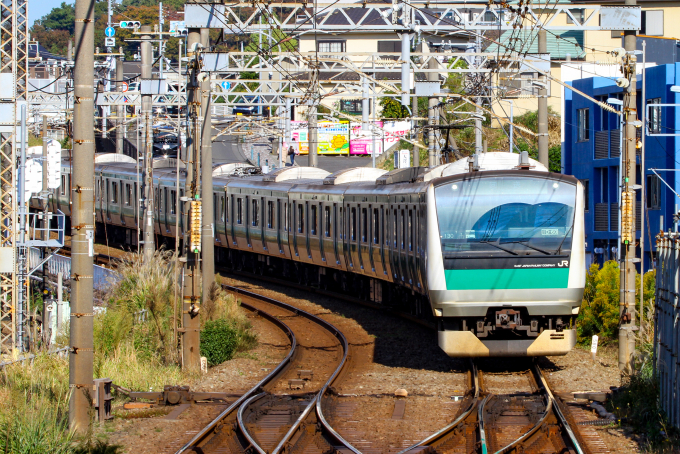 JR東日本E233系電車 クハE233-7030 海老名駅 (相鉄) 鉄道フォト・写真 by BBsanさん | レイルラボ(RailLab)