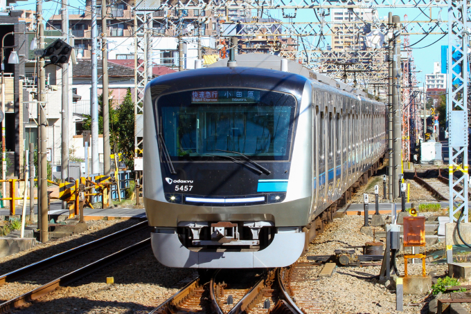 小田急電鉄 小田急5000形電車(2代) 5457 相武台前駅 鉄道フォト・写真 by BBsanさん | レイルラボ(RailLab)