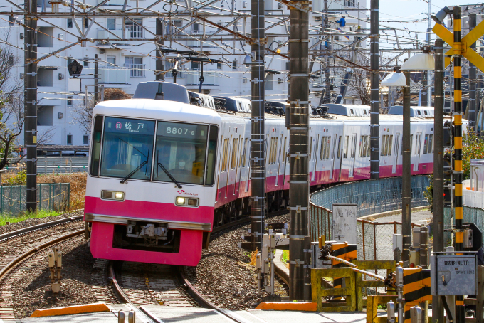 新京成電鉄 新京成8800形電車 8807-6 習志野駅 鉄道フォト・写真 by BBsanさん | レイルラボ(RailLab)