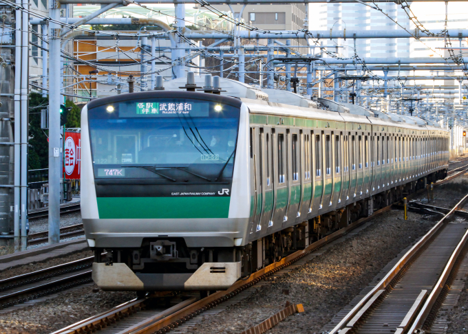 JR東日本E233系電車 クハE232-7022 高田馬場駅 (JR) 鉄道フォト・写真 by BBsanさん | レイルラボ(RailLab)