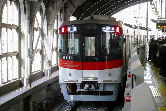 山陽電車 山陽電気鉄道6000系電車 6111 神戸三宮駅 (阪急) 鉄道フォト・写真 by BBsanさん | レイルラボ(RailLab)