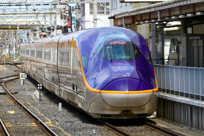 JR東日本 E8系新幹線電車 つばさ E811-6 山形駅 鉄道フォト・写真 by BBsanさん | レイルラボ(RailLab)