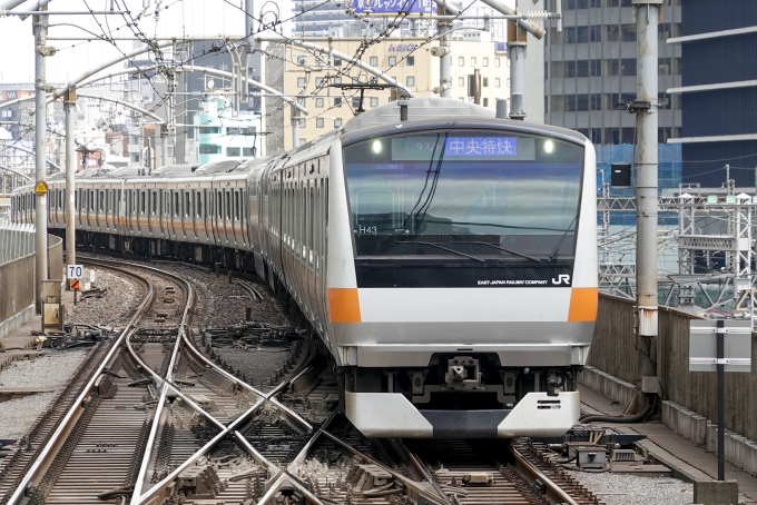 JR東日本E233系電車 クハE233-43 東京駅 (JR) 鉄道フォト・写真 by BBsanさん | レイルラボ(RailLab)
