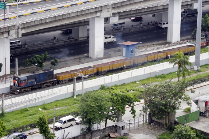 フィリピン国鉄 GE U6B 5009 Pasay 鉄道フォト・写真 by BBsanさん | レイルラボ(RailLab)