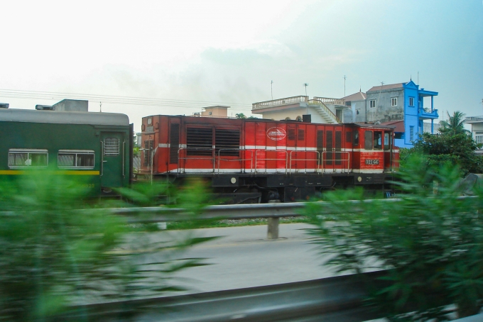 Vietnam Railways D12E-646 Phú Thái 鉄道フォト・写真 by BBsanさん | レイルラボ(RailLab)