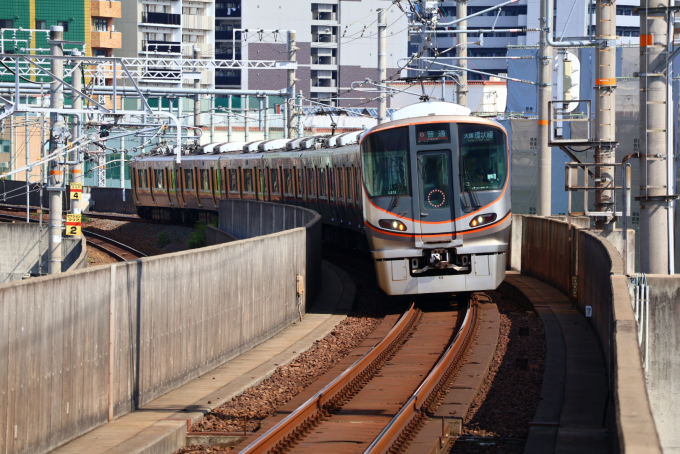 323系 LS13編成 (吹田総合車両所 森ノ宮支所) 鉄道フォト | レイルラボ(RailLab)