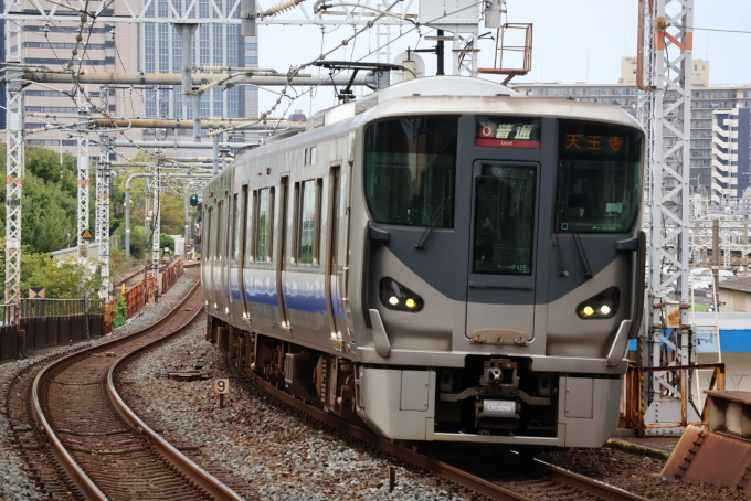 JR西日本225系電車 クモハ225-5028 森ノ宮駅 (JR) 鉄道フォト・写真 by shingouki0000さん | レイルラボ ...