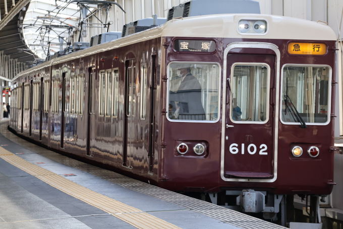 阪急電鉄 6012 (阪急6000系) 車両ガイド | レイルラボ(RailLab)
