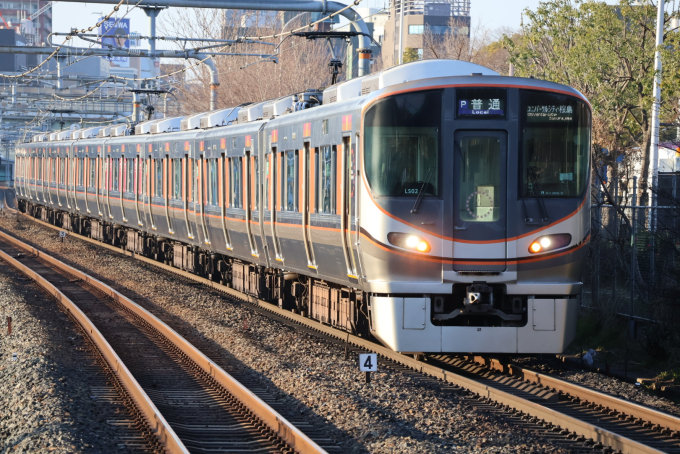 JR西日本323系電車 クモハ322-2 大阪城公園駅 鉄道フォト・写真 by shingouki0000さん | レイルラボ(RailLab)