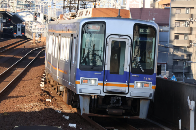 南海電鉄 南海2000系電車 2183 萩ノ茶屋駅 鉄道フォト・写真 by shingouki0000さん | レイルラボ(RailLab)