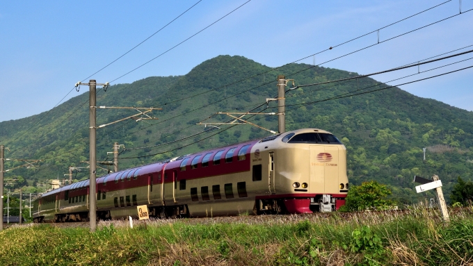 JR東海 285系電車 サンライズ瀬戸 クハネ285-3002 讃岐府中駅 鉄道フォト・写真 by 準急さん | レイルラボ(RailLab)