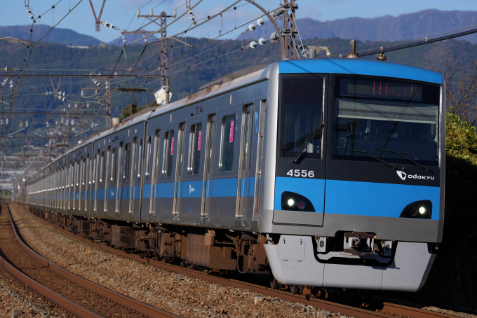 小田急電鉄 小田急4000形電車 4556 富水駅 鉄道フォト・写真 by nobu_32さん | レイルラボ(RailLab)