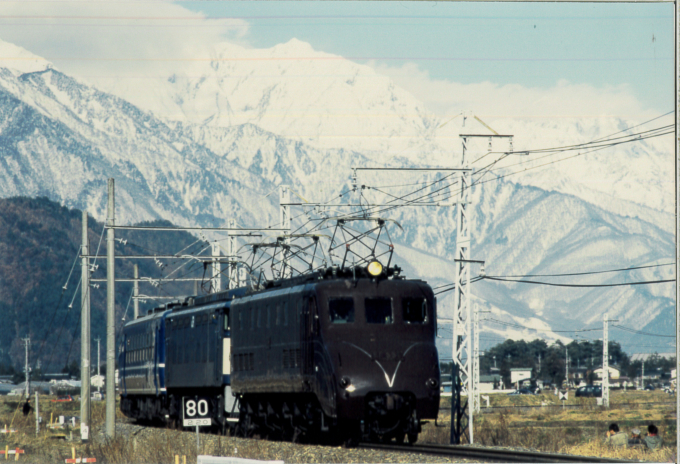 JR東日本 国鉄EF55形電気機関車 あずみ野 EF55 1 安曇沓掛駅 鉄道フォト・写真 by 二ヶ領用水の桜さん | レイルラボ(RailLab)