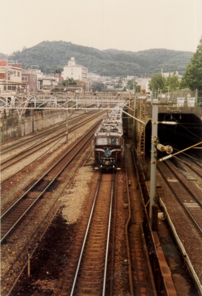 国鉄EF58形電気機関車 平和(リバイバルトレイン) EF58 61 京都駅 (JR) 鉄道フォト・写真 by 二ヶ領用水の桜さん | レイルラボ(RailLab)