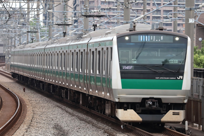 JR東日本E233系電車 クハE233-7022 浮間舟渡駅 鉄道フォト・写真 by よこくら131さん | レイルラボ(RailLab)