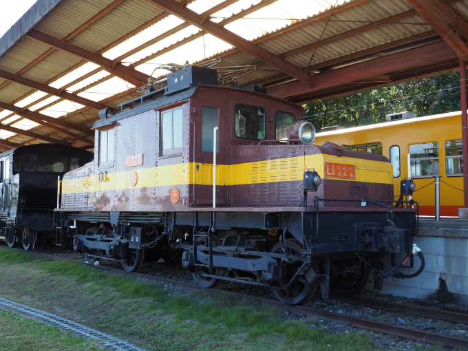 三岐鉄道ED22形電気機関車 ED222 西藤原駅 鉄道フォト・写真 by tokadaさん | レイルラボ(RailLab)
