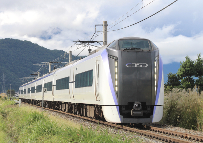 JR東日本E353系電車 あずさ クハE353-2 安曇沓掛駅 鉄道フォト・写真 by スーパー金太郎さん | レイルラボ(RailLab)
