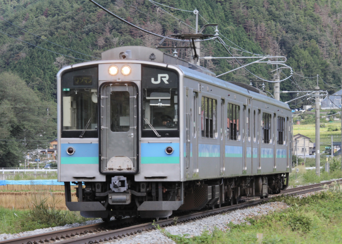 JR東日本E127系電車 クモハE127-106 聖高原駅 鉄道フォト・写真 by スーパー金太郎さん | レイルラボ(RailLab)