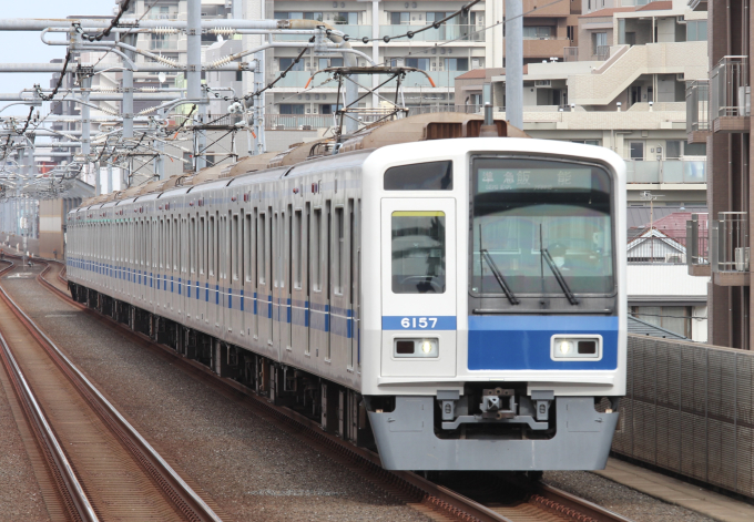 西武鉄道 西武6000系電車 6157 富士見台駅 鉄道フォト・写真 by スーパー金太郎さん | レイルラボ(RailLab)