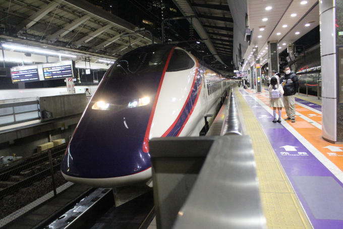 JR東日本 E3系新幹線電車 東京駅 (JR) 鉄道フォト・写真 by ヒヨドリさん | レイルラボ(RailLab)