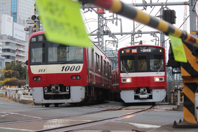 京急電鉄 京急1500形電車 1713 北品川駅 鉄道フォト・写真 by ヒヨドリさん | レイルラボ(RailLab)