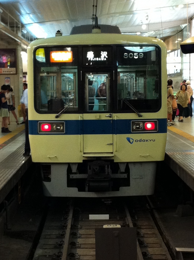 小田急電鉄 小田急8000形電車 8059 新宿駅 (小田急) 鉄道フォト・写真 by Tsuyopoonさん | レイルラボ(RailLab)