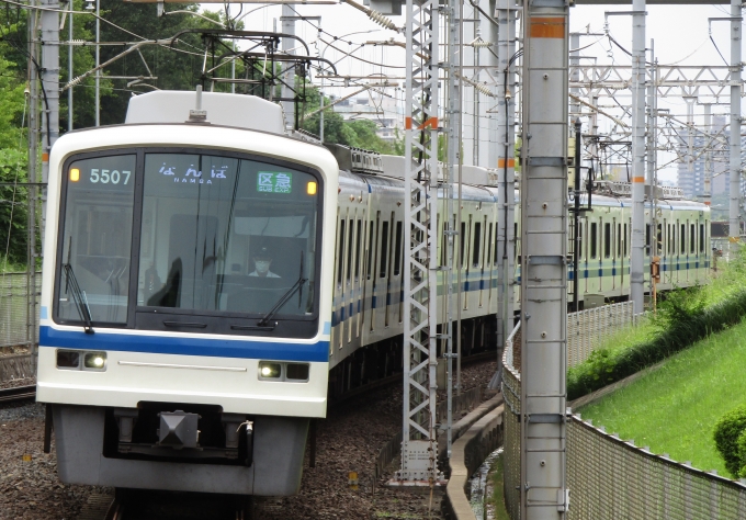 泉北高速鉄道 大阪府都市開発5000系電車 5507 泉ヶ丘駅 鉄道フォト・写真 by ポールスターさん | レイルラボ(RailLab)