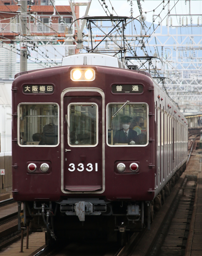 阪急電鉄 阪急3300系電車 3331 上新庄駅 鉄道フォト・写真 by ポールスターさん | レイルラボ(RailLab)