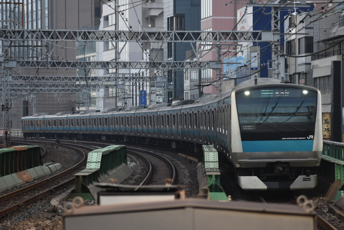 JR東日本E233系電車 クハE233-1043 有楽町駅 (JR) 鉄道フォト・写真 by 坂戸の8000系さん | レイルラボ(RailLab)