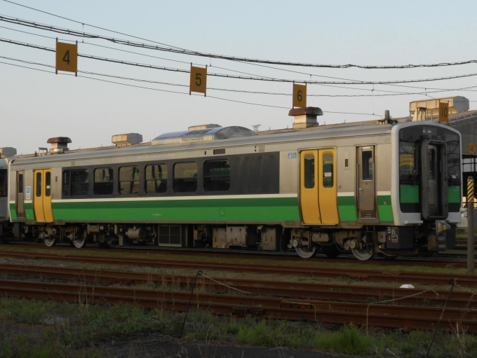 JR東日本キハE120形気動車 キハE120-4 新津駅 鉄道フォト・写真 by じーぶいさん | レイルラボ(RailLab)