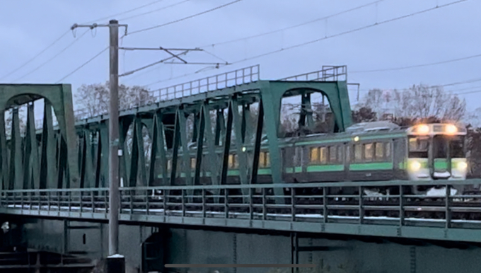 JR北海道721系電車 クハ721-2107 近文駅 鉄道フォト・写真 by 新旭川さん | レイルラボ(RailLab)