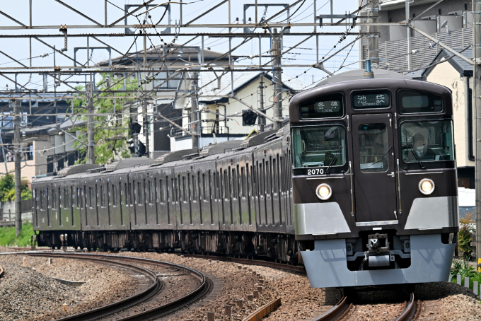 西武鉄道 西武2000系電車 2070 所沢駅 鉄道フォト・写真 by しじみさん | レイルラボ(RailLab)