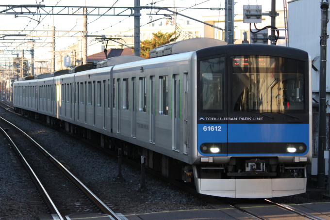 東武鉄道 東武60000系電車 61612 豊春駅 鉄道フォト・写真 by かいり@京急民さん | レイルラボ(RailLab)