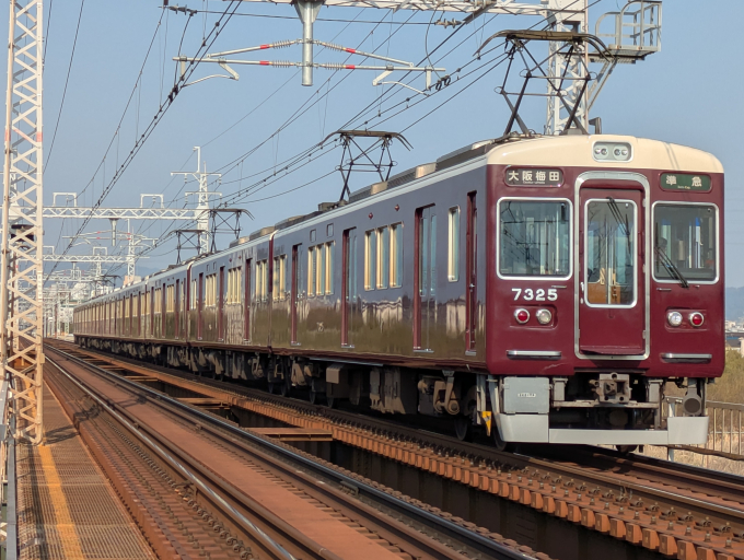 阪急電鉄 阪急7300系電車 7325 西京極駅 鉄道フォト・写真 by GTOTaisakunさん | レイルラボ(RailLab)